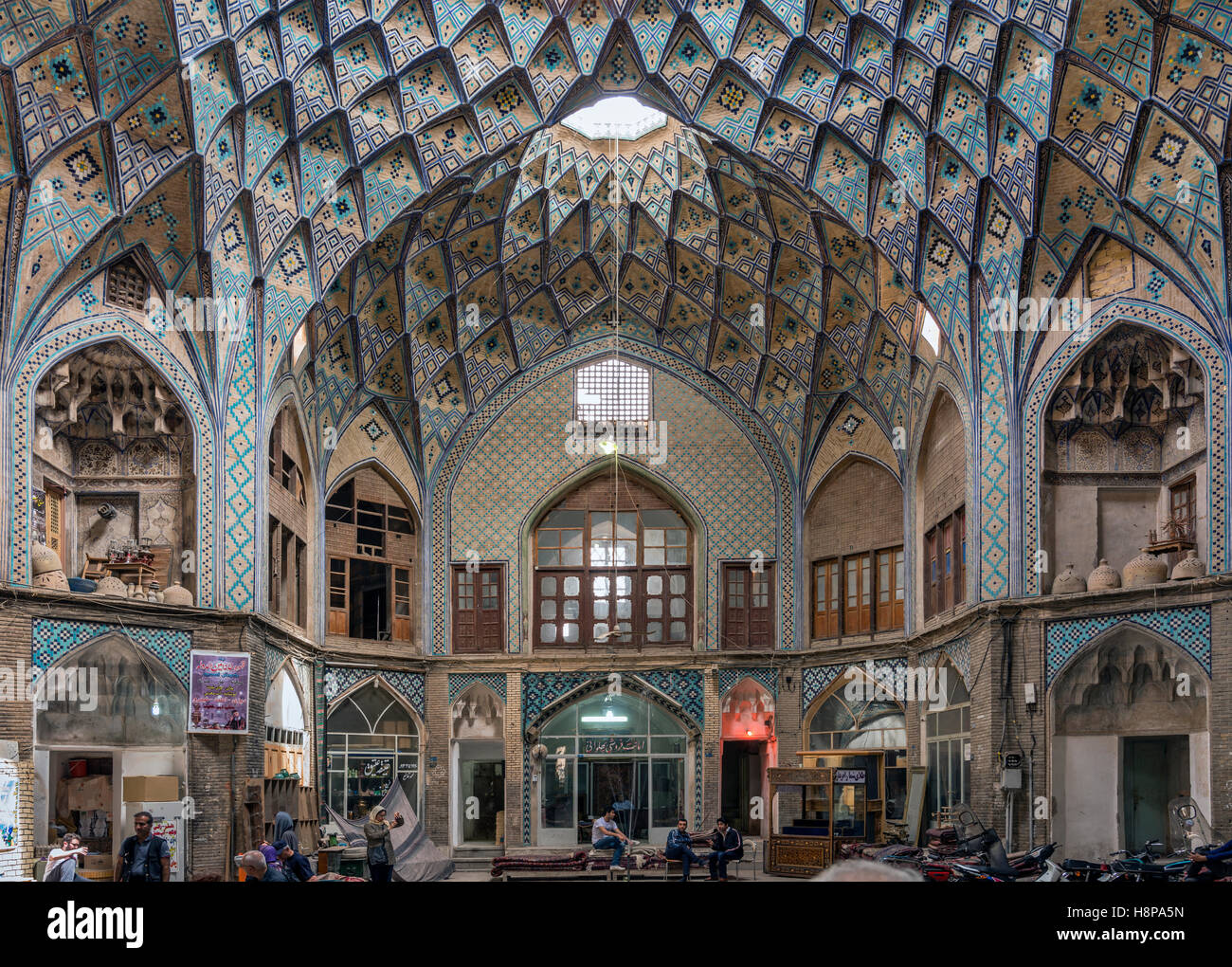Colorful bazaar of Kashan Iran Stock Photo - Alamy