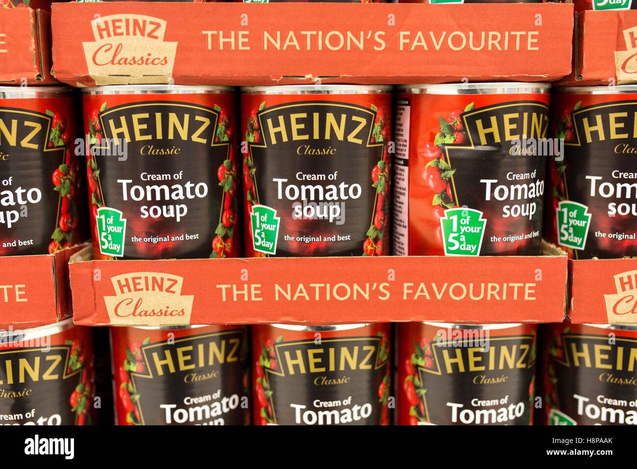 Tin soup supermarket hi-res stock photography and images - Alamy