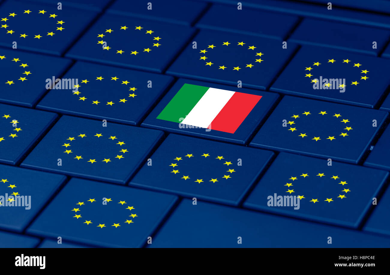 italian referendum yes (SI) or no (NO) and a pc keyboard Stock Photo ...