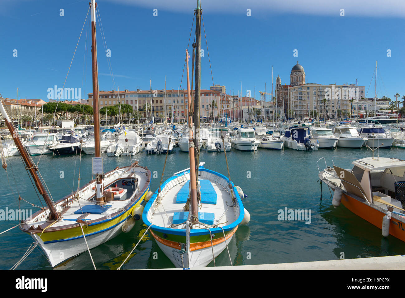 Saint raphael south of france hi-res stock photography and images - Alamy