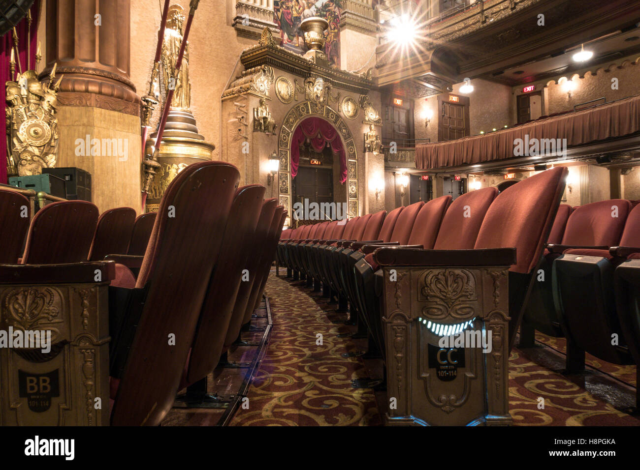 Beacon Theatre Interior, NYC, USA Stock Photo - Alamy Beacon Theatre Interior, NYC, USA Stock Photo - Alamy