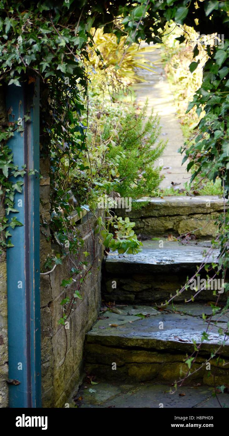 Gateway to garden hi-res stock photography and images - Alamy