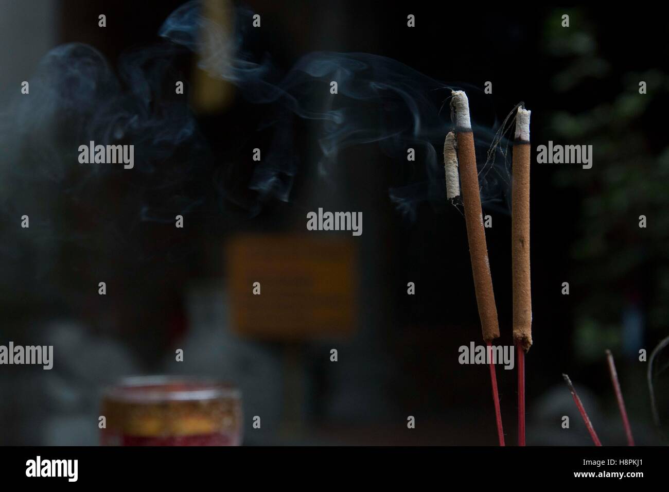 Incense burning hi-res stock photography and images - Alamy