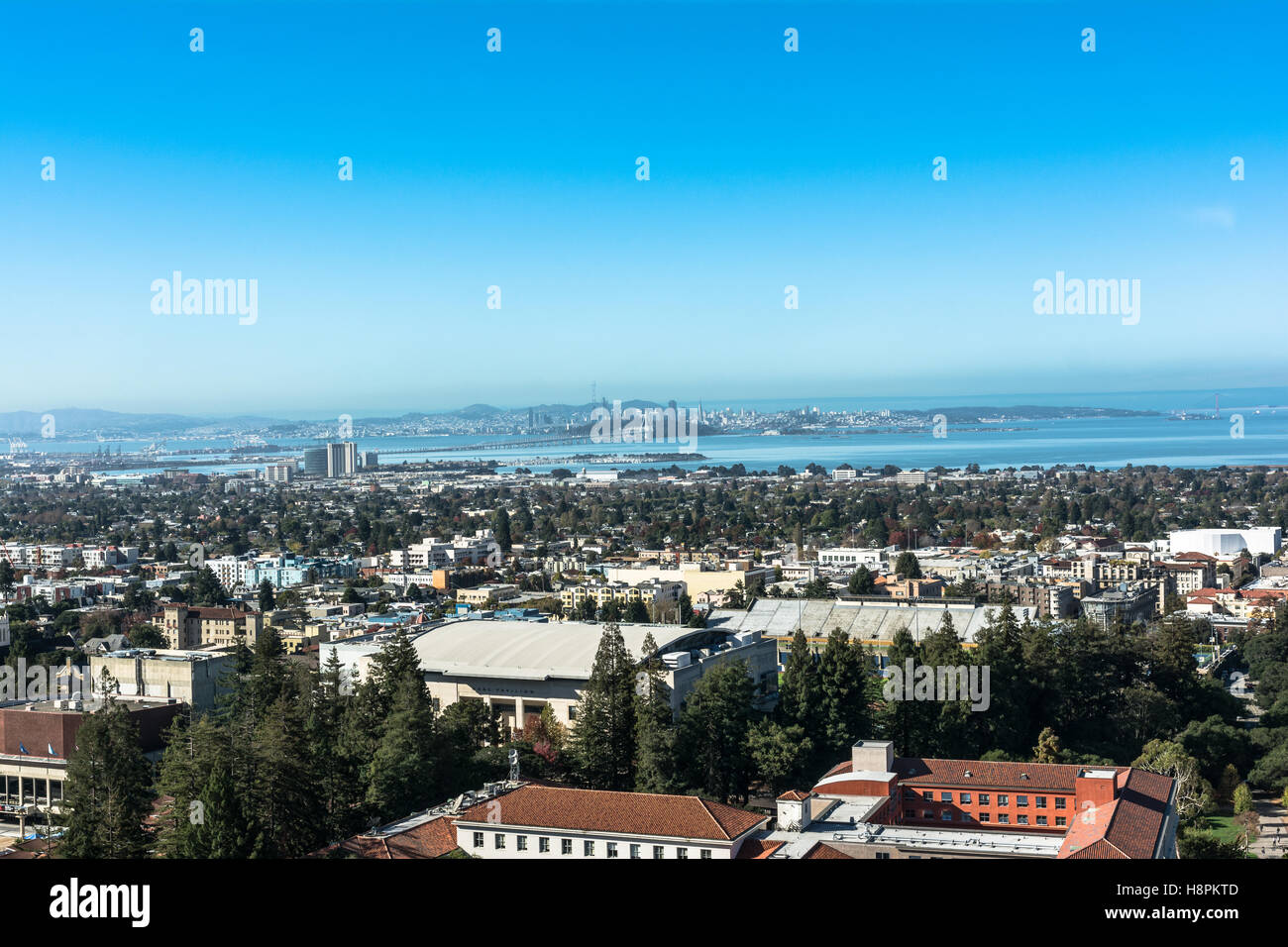 Berkeley view bay golden gate bridge hi-res stock photography and ...