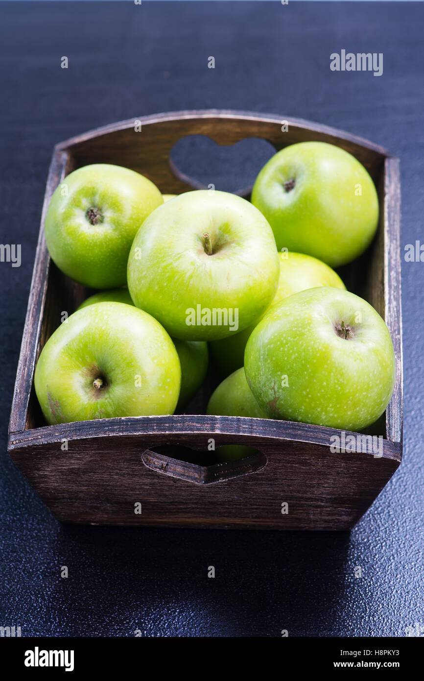 apples on a table, crop of apples Stock Photo - Alamy