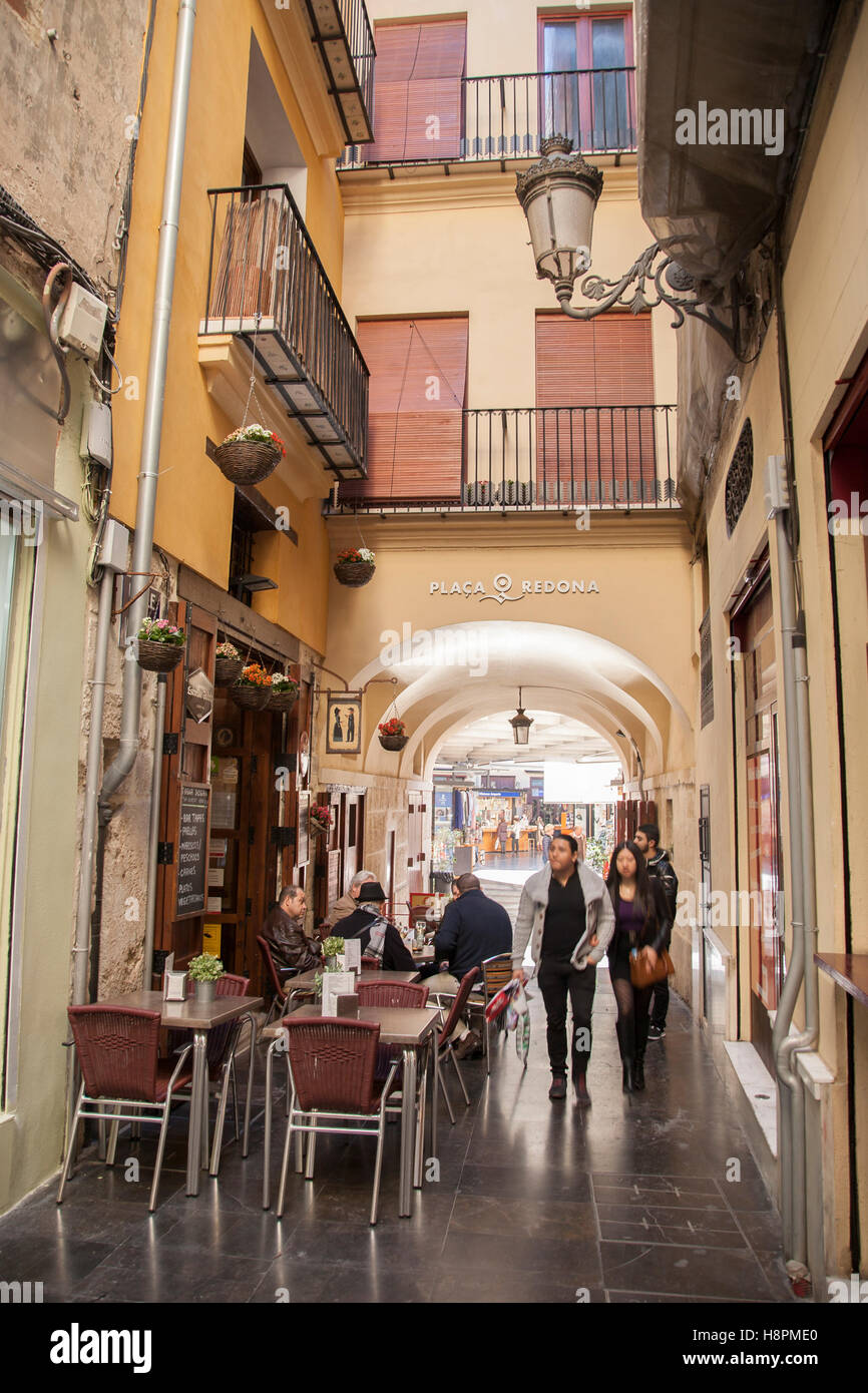 Redona square hi-res stock photography and images - Alamy