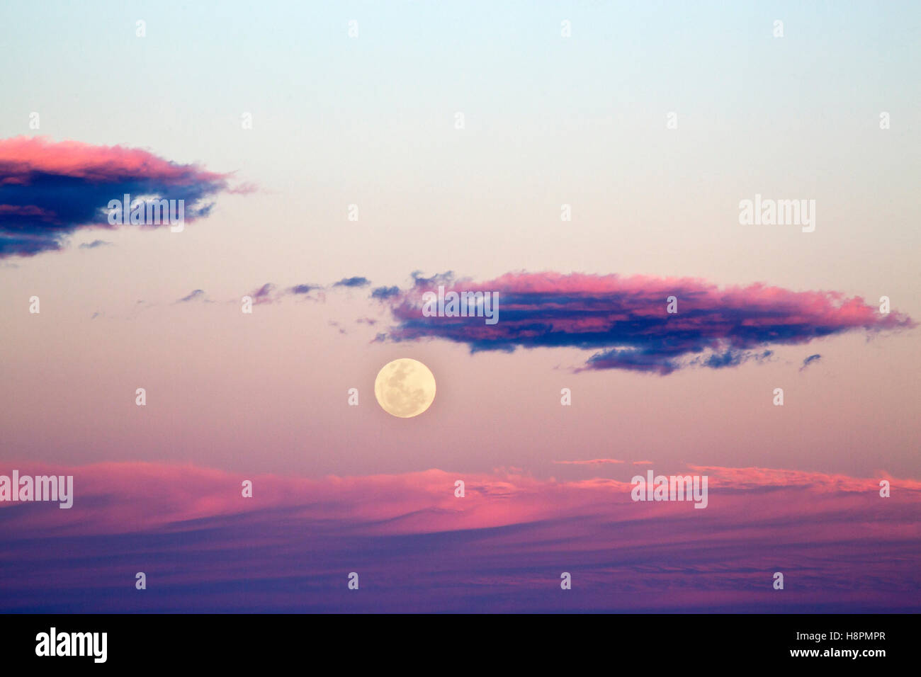 The Supermoon, technically named the perigee-syzygy of the Earth–Moon ...