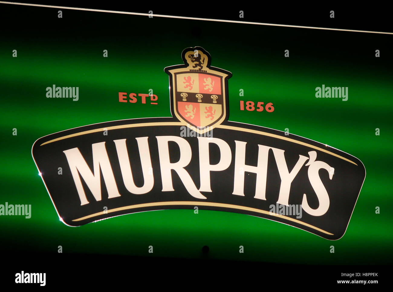 das Logo der Marke "Murphys", Berlin Stock Photo - Alamy