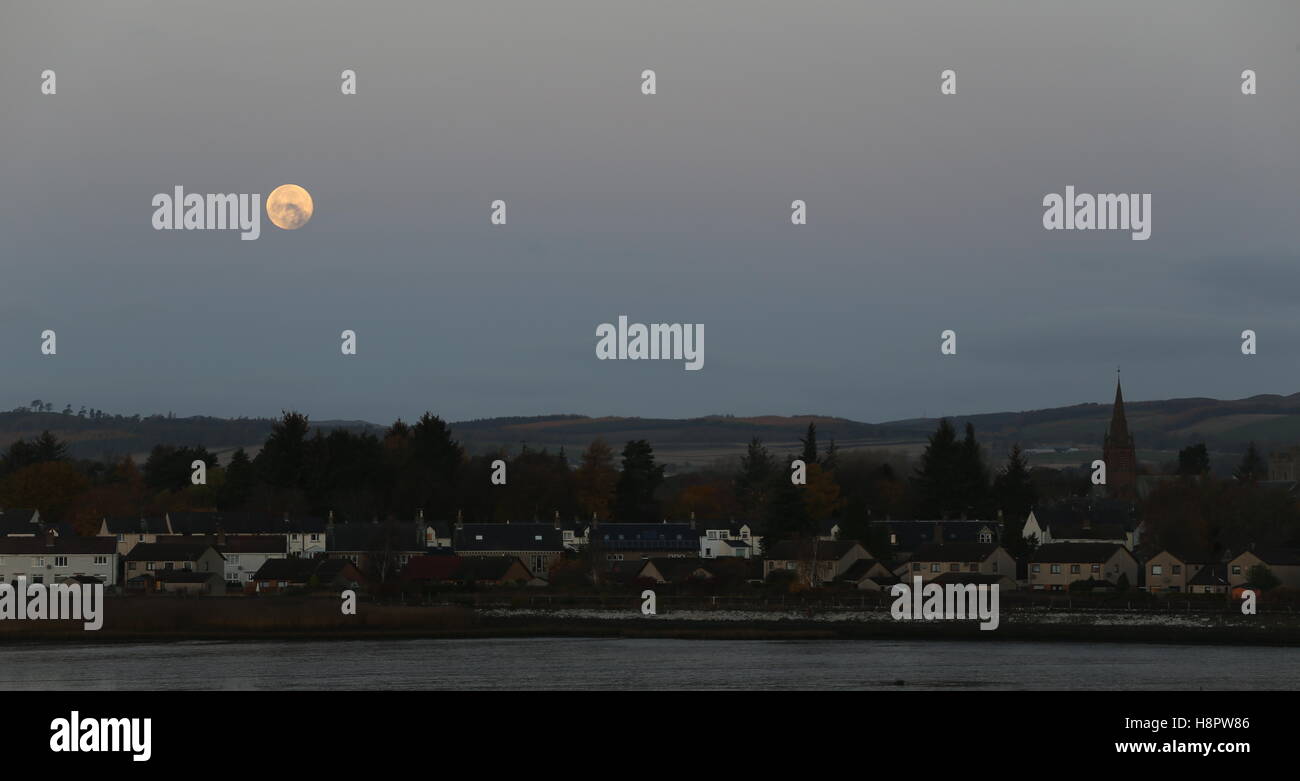 Invergowrie bay hi-res stock photography and images - Alamy