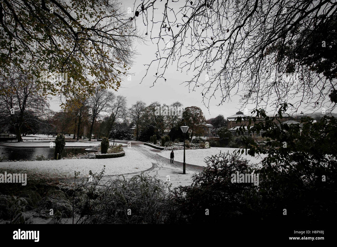Snow in Buxton , Derbyshire , England today (Wednesday 9th November ...