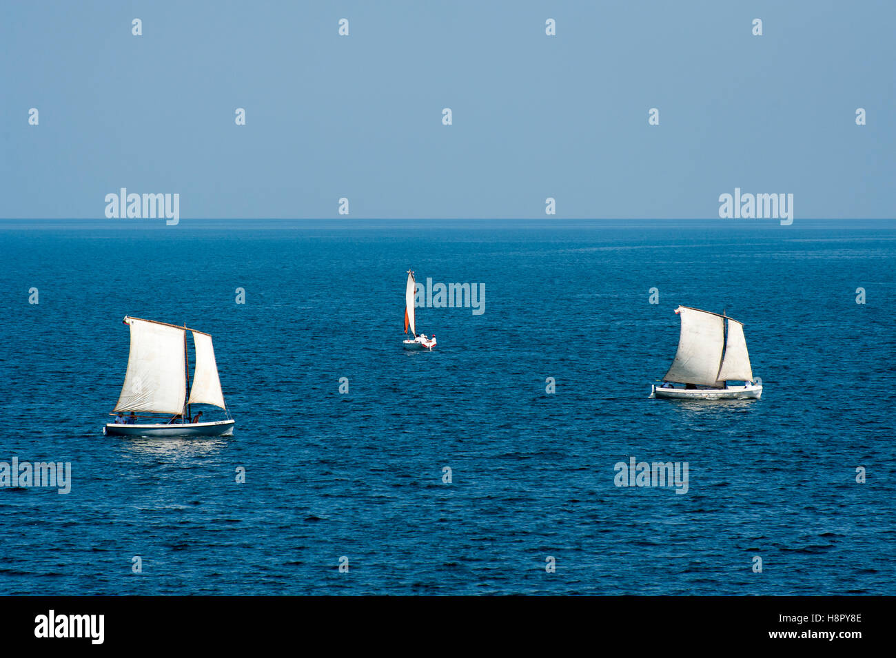 Deep sea sailing hi-res stock photography and images - Alamy