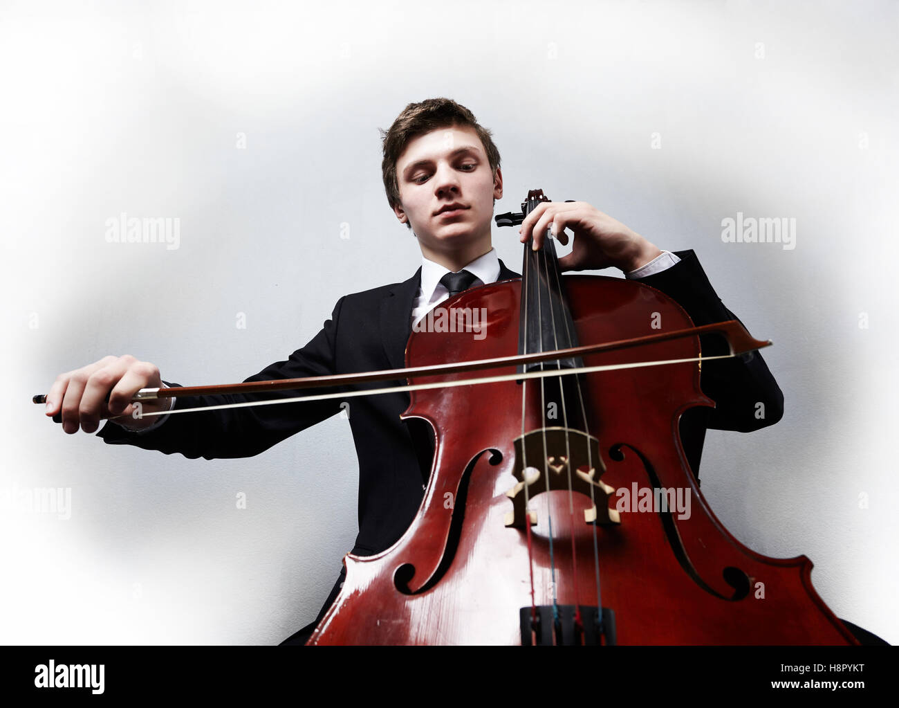 playing the cello closeup Stock Photo - Alamy