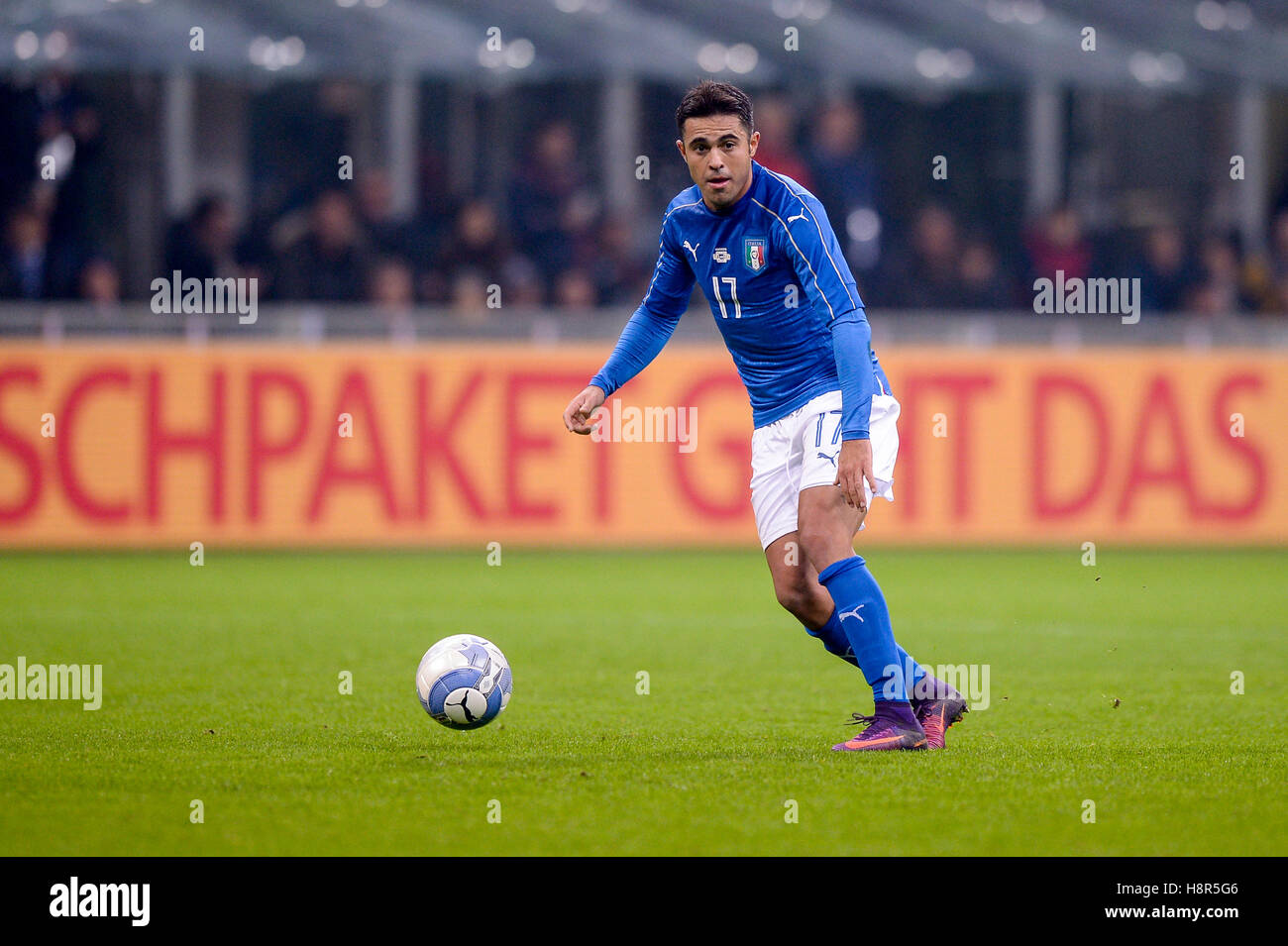 Milan, Italy. 15th Nov, 2016. Eder Citadin Martins of Italy in action ...