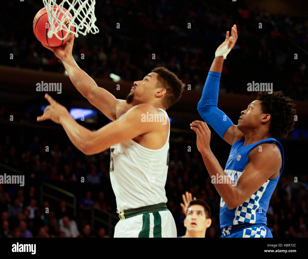 Michigan state spartans forward kenny goins 25 hi-res stock photography ...