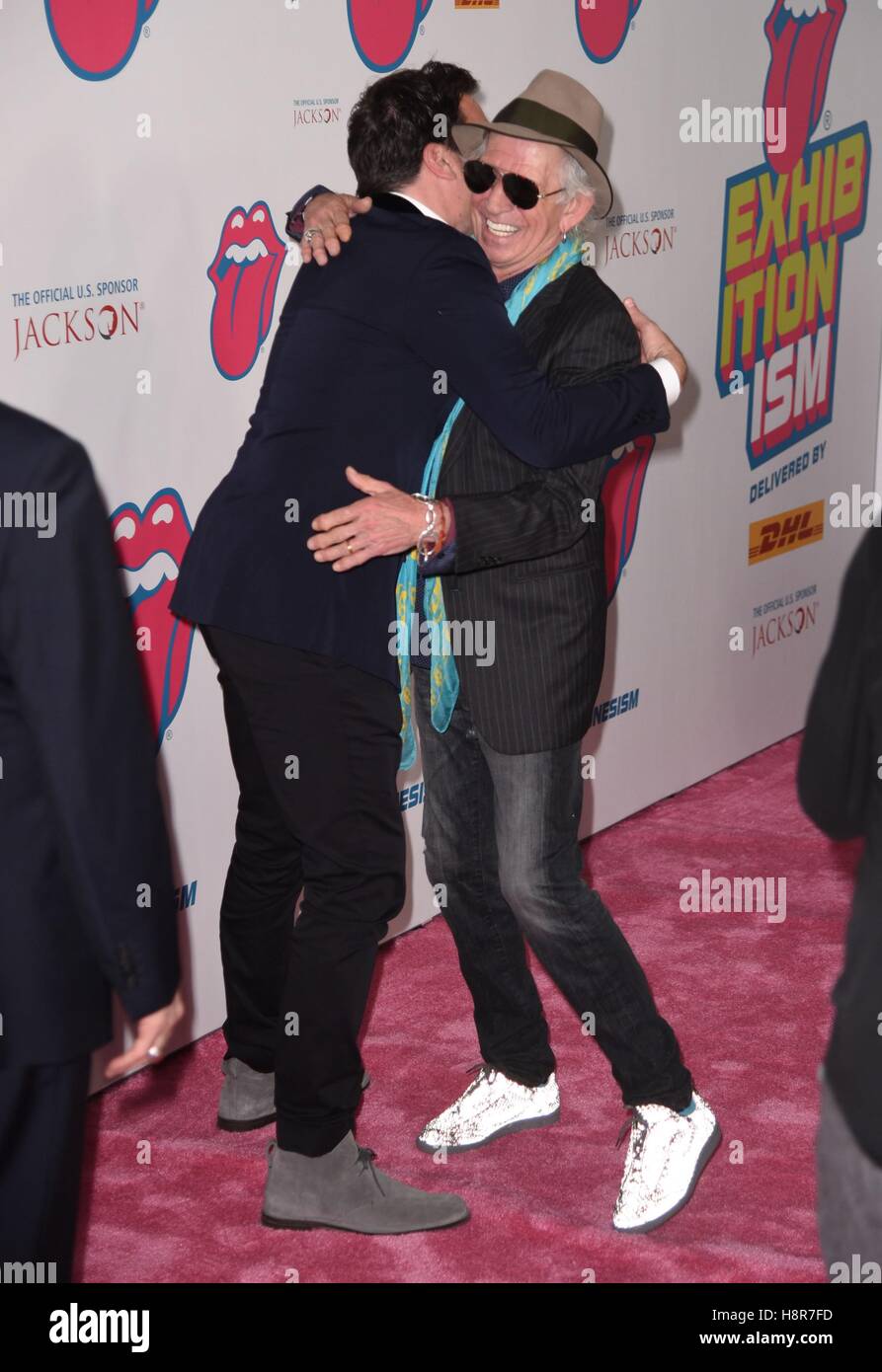 New York, USA. 15th Nov, 2016. Jimmy Fallon, Keith Richards at arrivals ...