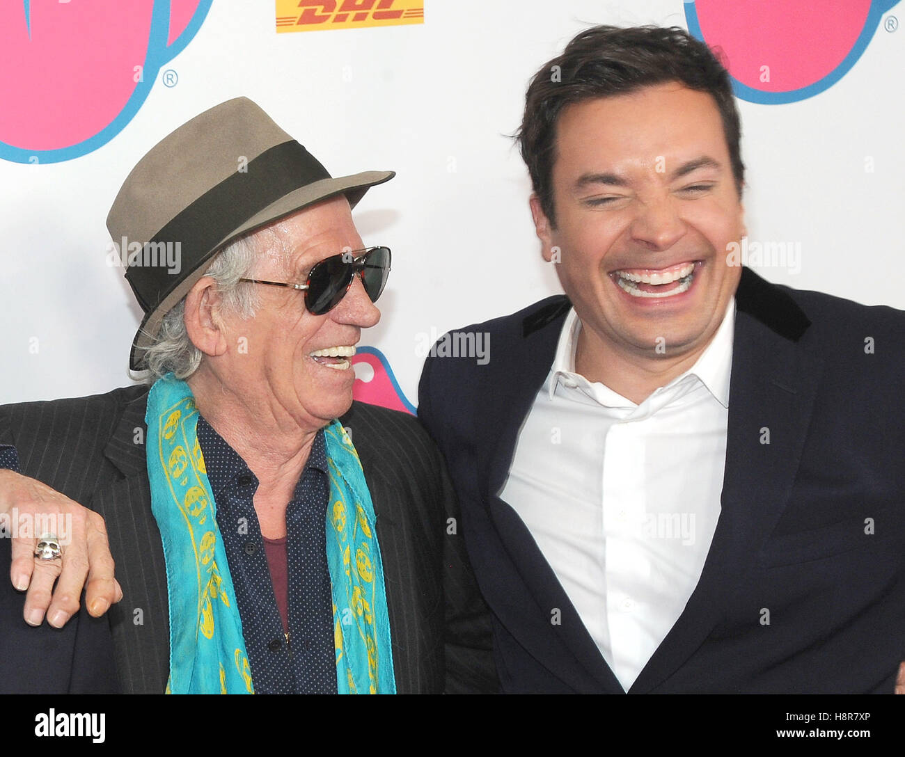 New York, NY, USA. 15th Nov, 2016. Keith Richards and Jimmy Fallon ...