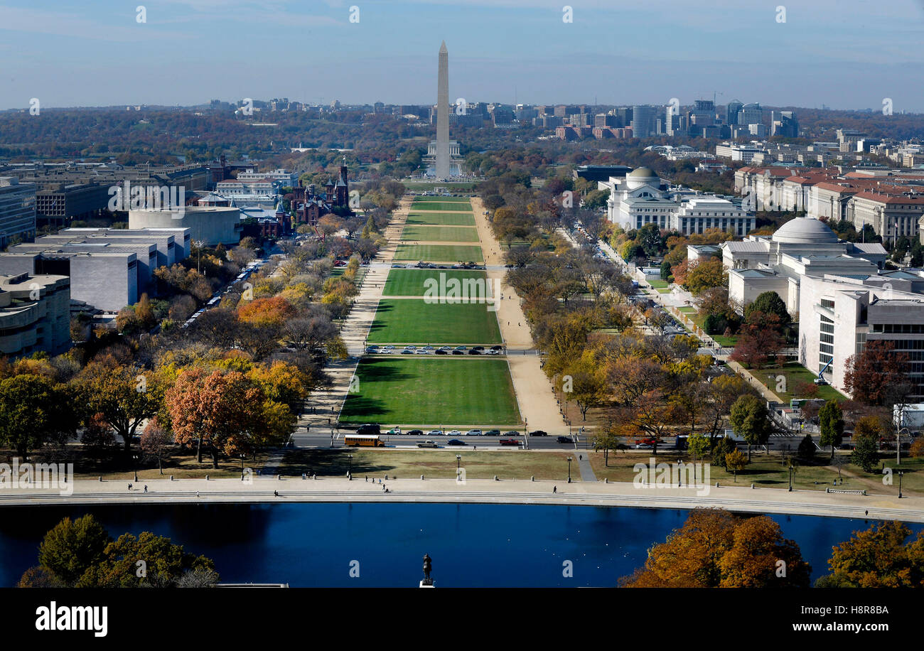 Washington, DC. 15th Nov, 2016. The Mall and the Washington Monument ...