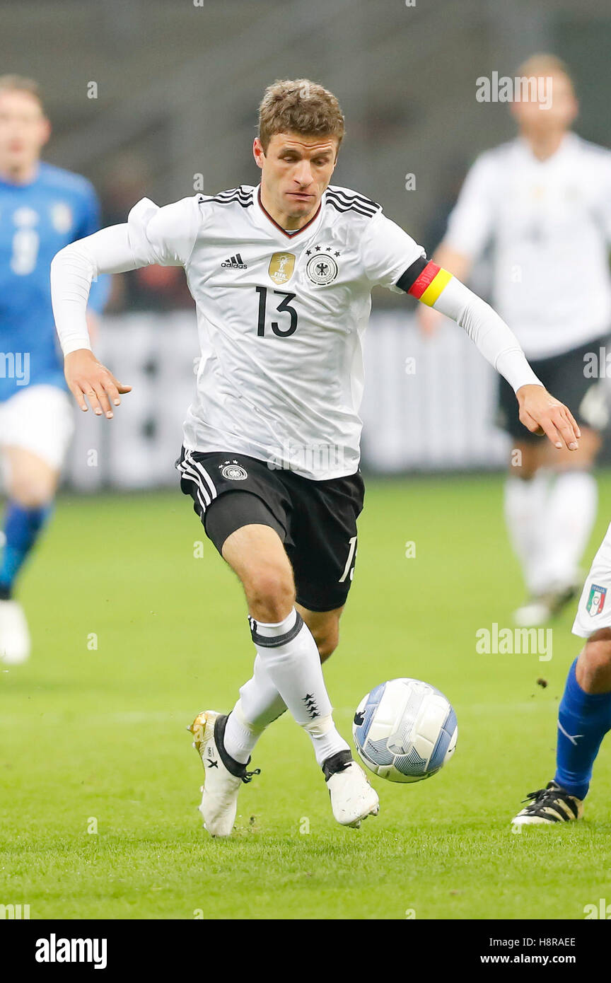 Milan, Italy. 15th November, 2016. Thomas MUELLER, DFB 13 Action with ...