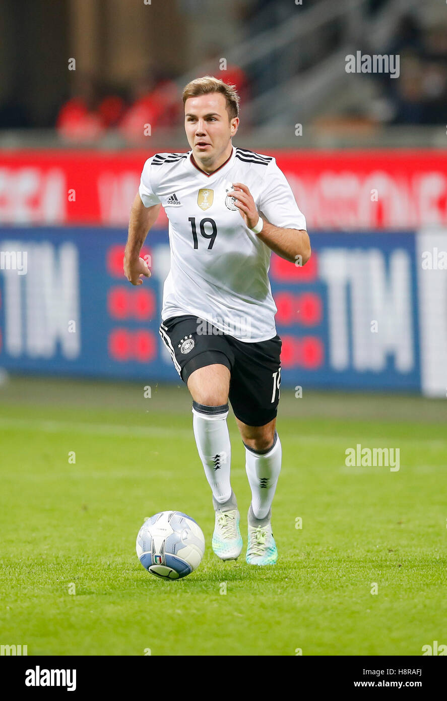 Milan, Italy. 15th November, 2016. Mario GOETZE, DFB 19 Action with ...