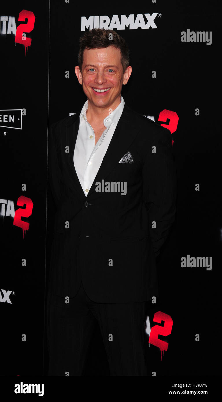 New York, USA. 15th November, 2016. Jeff Skowron attend the 'Bad Santa ...