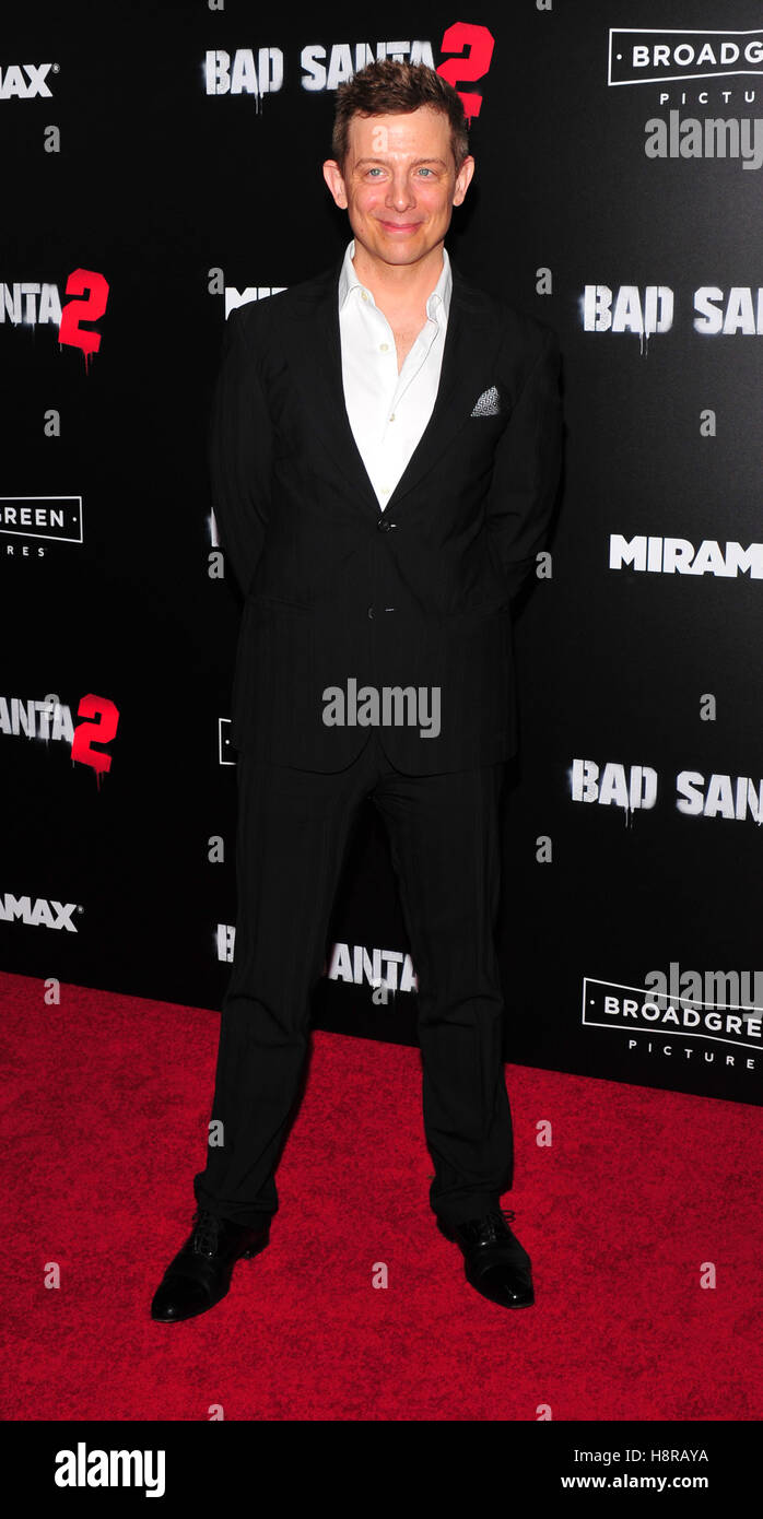 New York, USA. 15th November, 2016. Jeff Skowron attend the 'Bad Santa ...