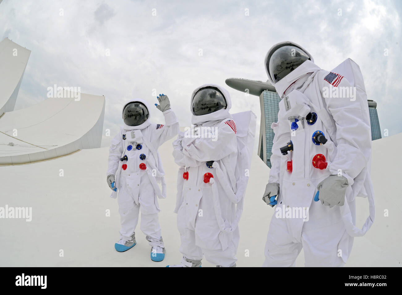 Singapore. 16th Nov, 2016. Astronaut mascots pose during a promotion ...