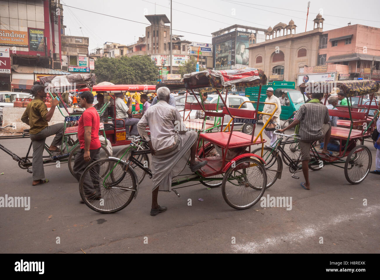 Indian rickshaw drivers hi-res stock photography and images - Alamy