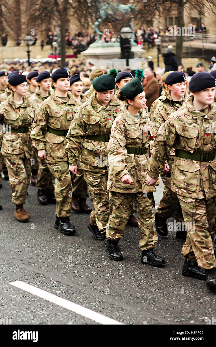 Members of the British Armed Forces taking part in the Remembrance Day ...