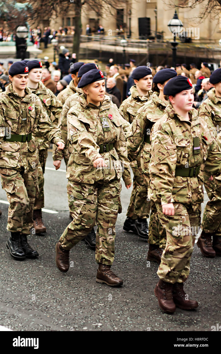 Members of the British Armed Forces taking part in the Remembrance Day ...