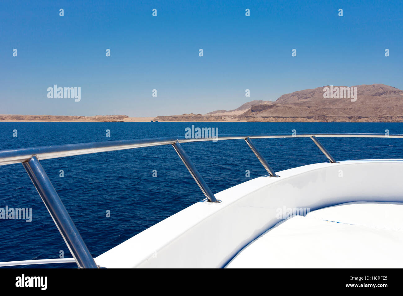 Sailing boat in red sea Stock Photo - Alamy
