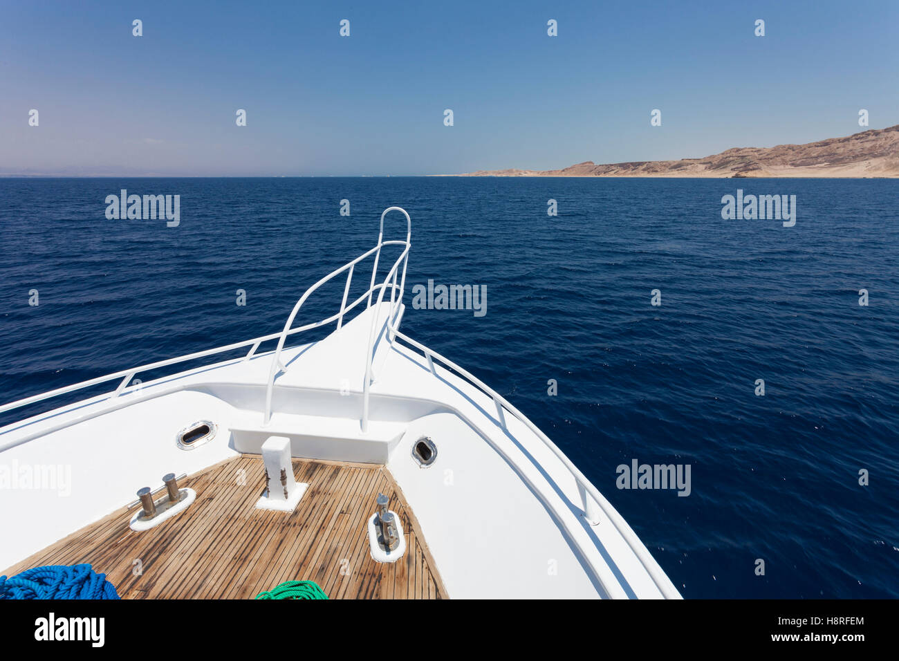 Sailing boat in red sea Stock Photo - Alamy