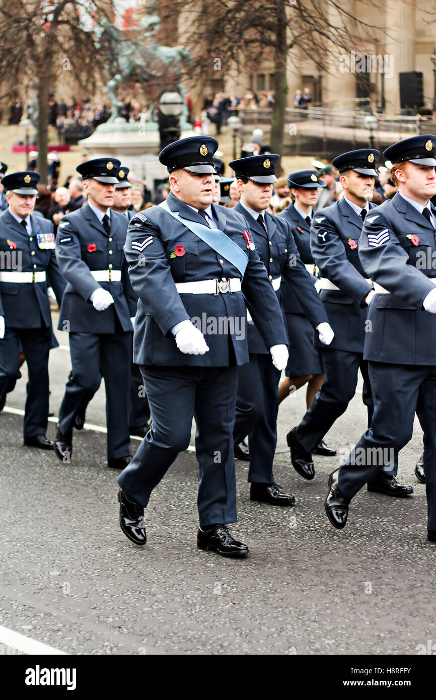 Raf soldiers marching hi-res stock photography and images - Alamy