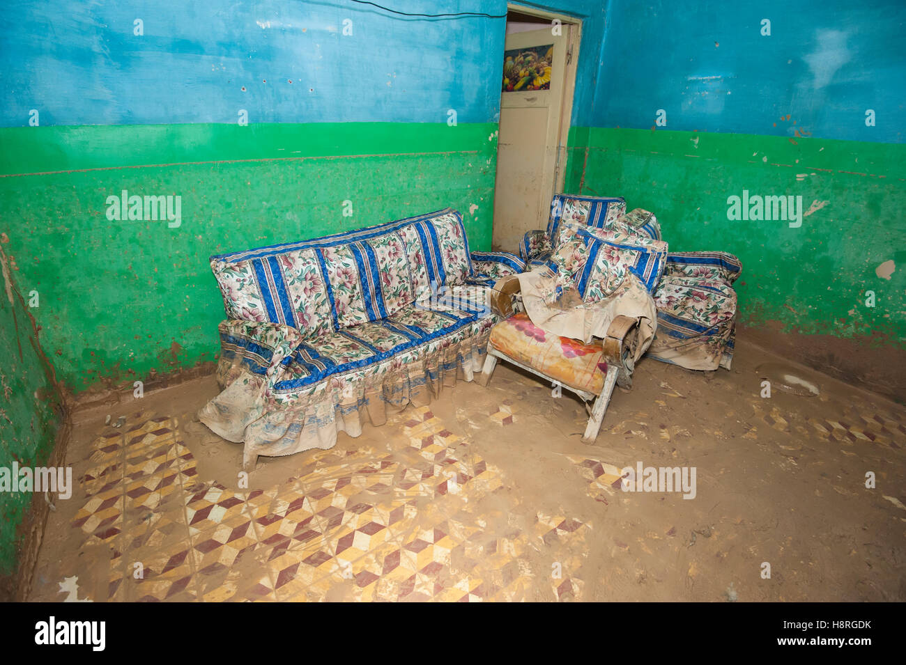 Interior poor african slum house hi-res stock photography and images ...