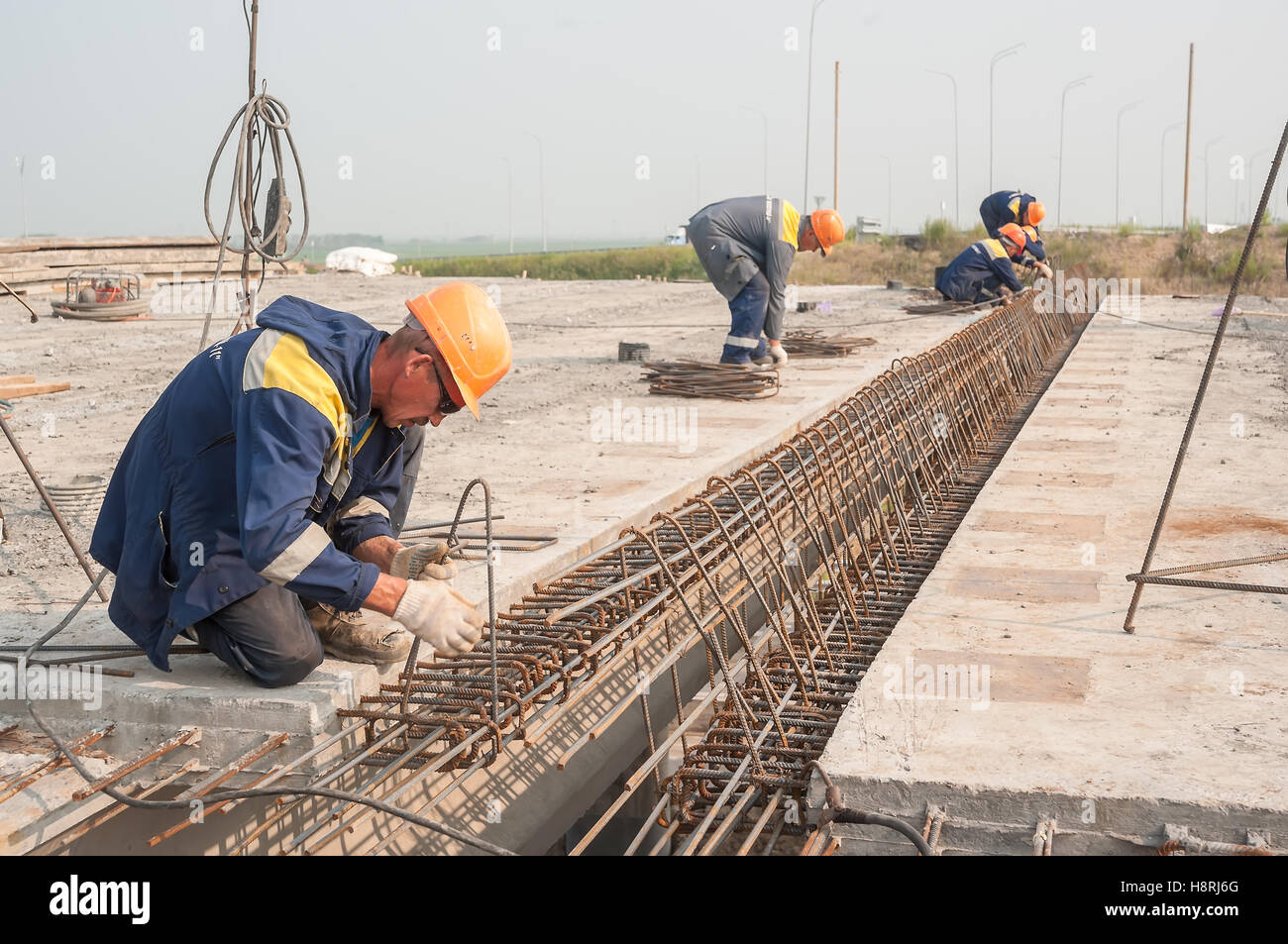 Team building activity bridge building hi-res stock photography and ...