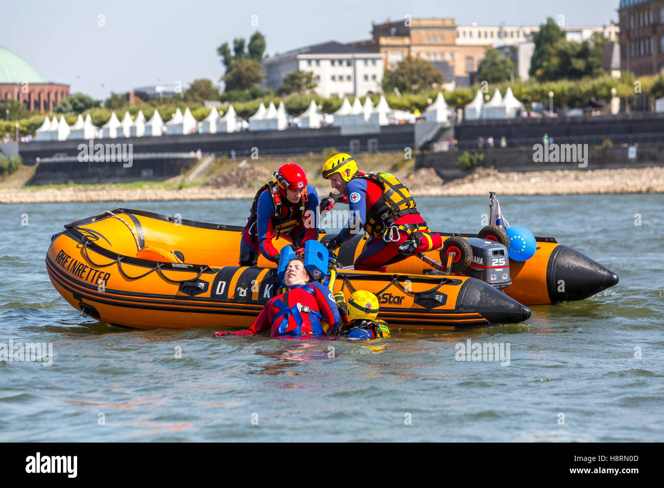 Practice of water rescue units on the Rhine near Düsseldorf, rescue ...