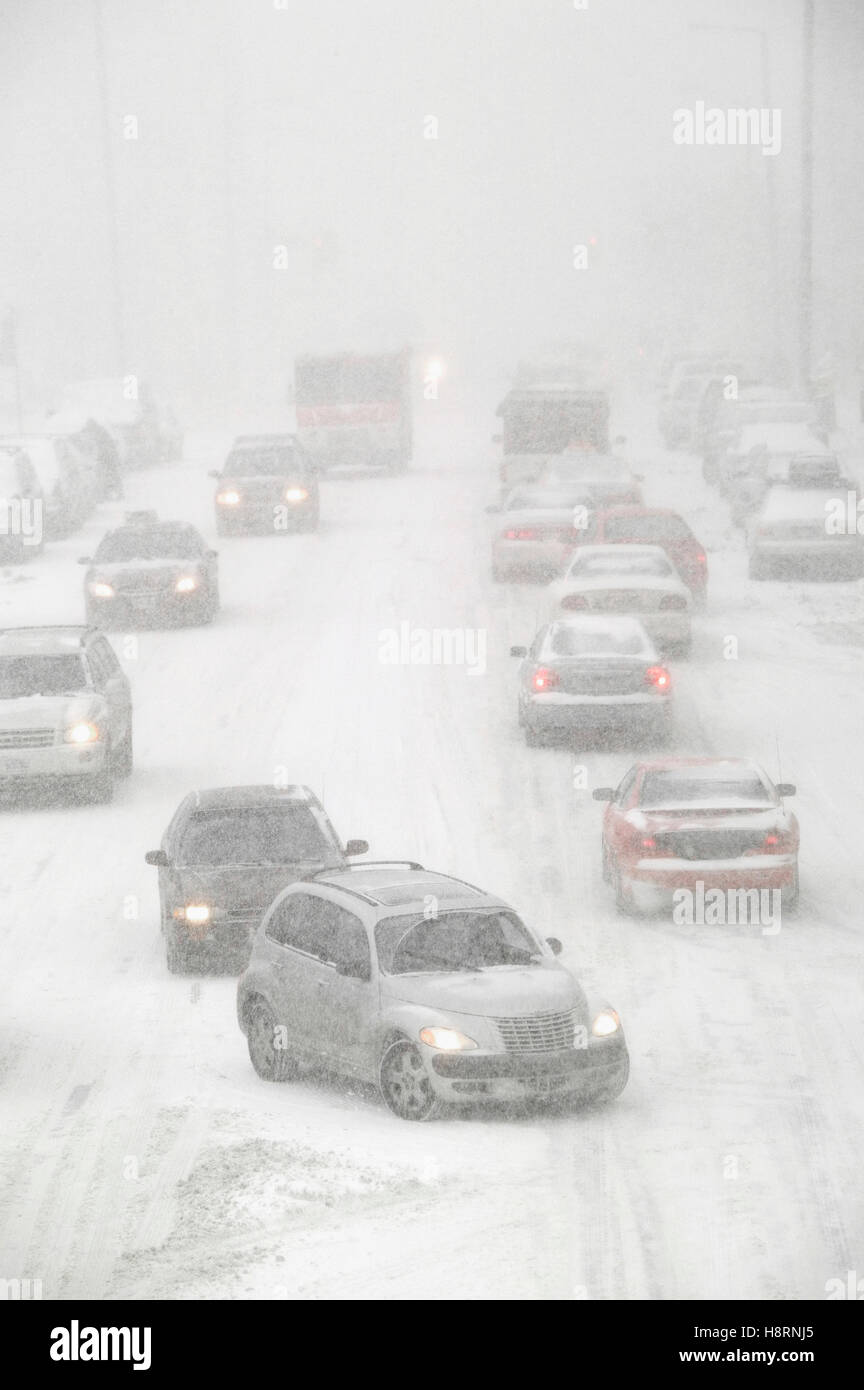 Toronto snowstorm hi-res stock photography and images - Alamy