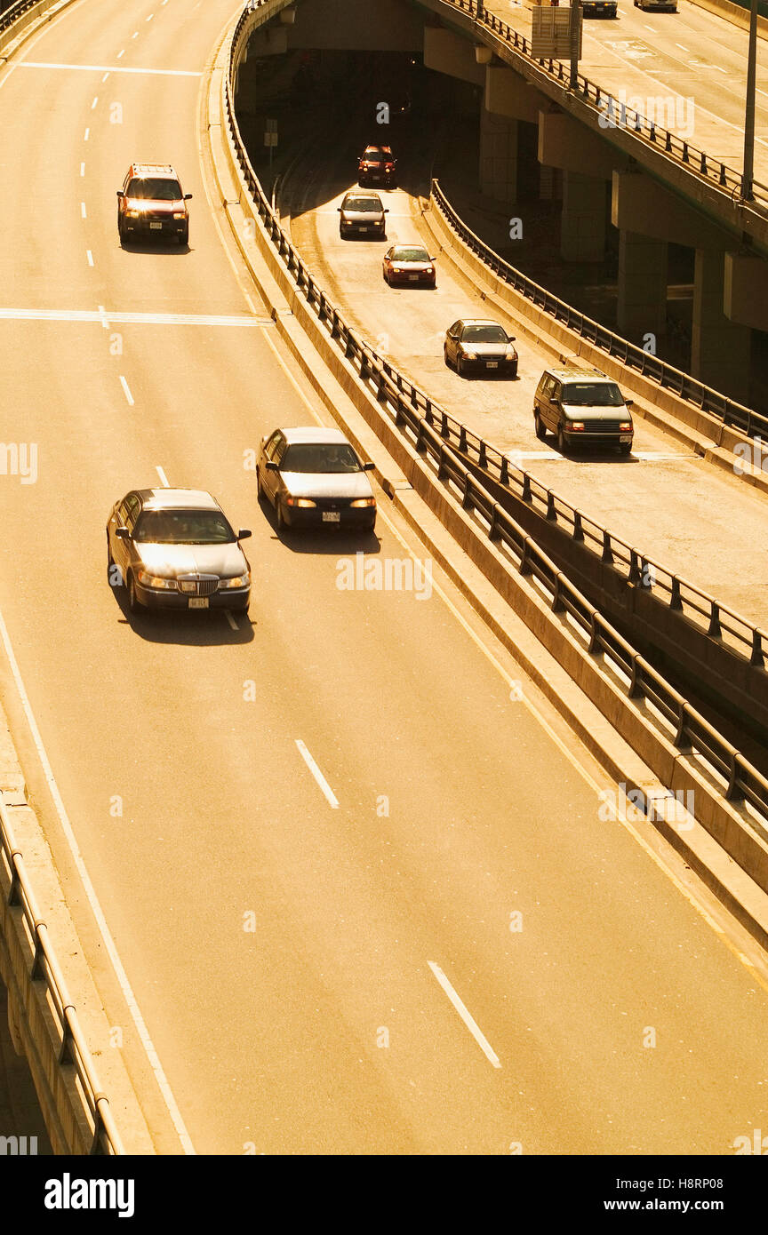 Traffic toronto gardiner expressway hi-res stock photography and images ...