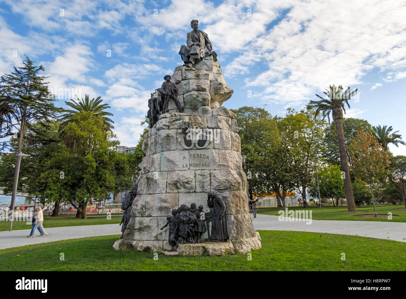 A Pereda La Montaña monument at Pereda Gardens Park - Jardines de ...