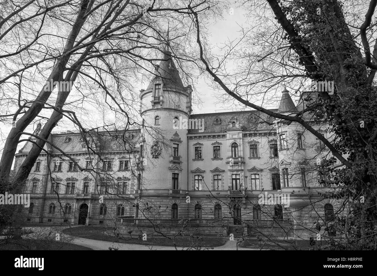 Regensburg castle hi-res stock photography and images - Alamy