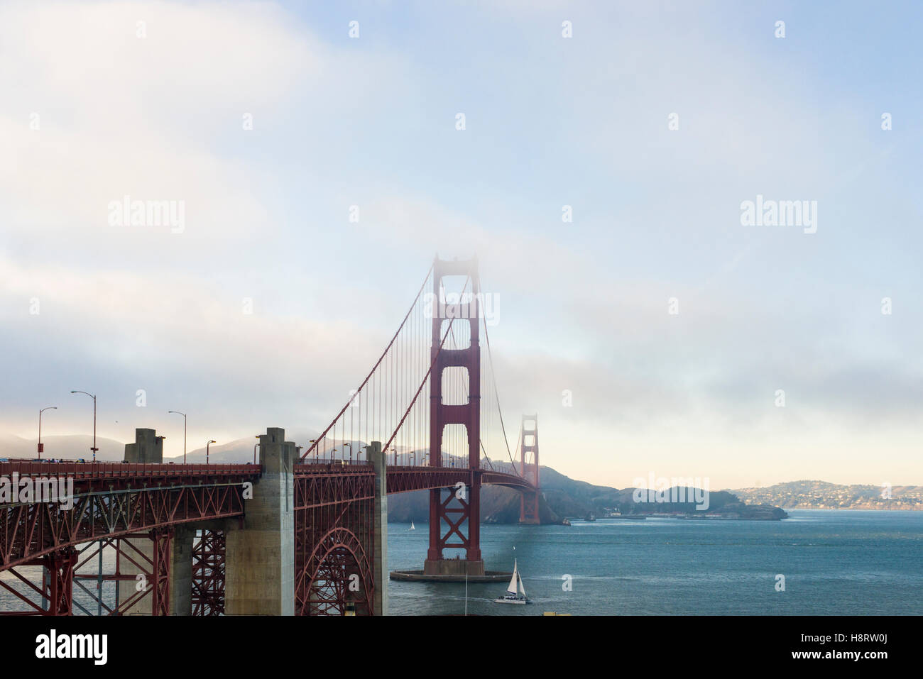 Tourist attraction, The Golden Gate Bridge spanning the Golden Gate ...