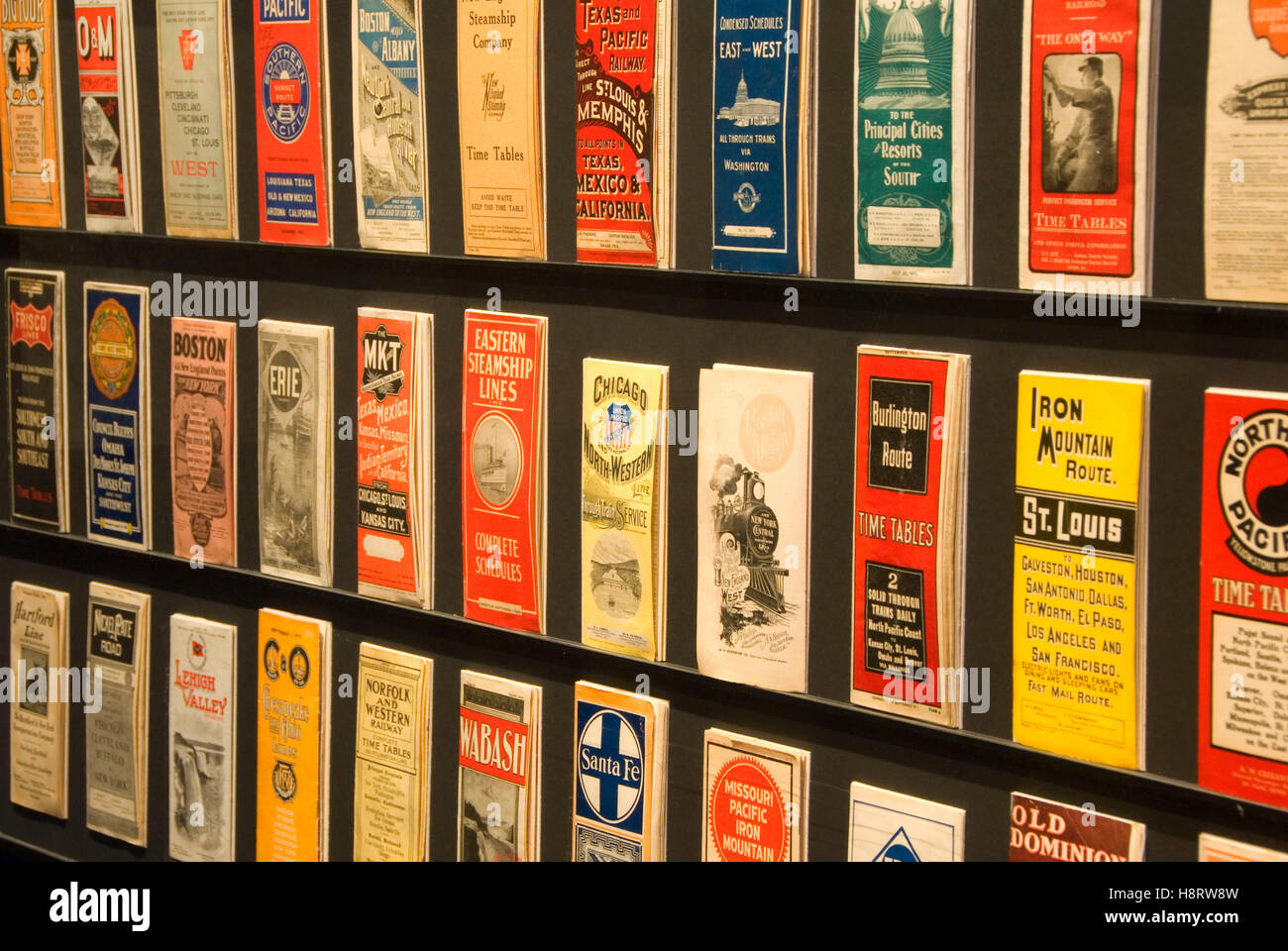 Museum display, Ellis Island Immigrant Museum, Statue of Liberty ...