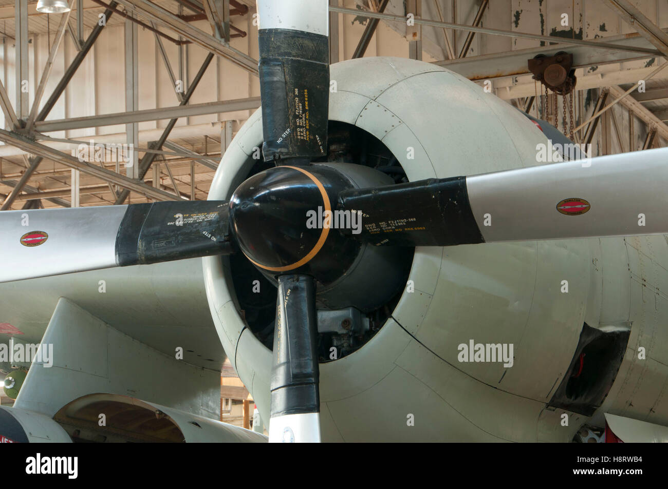 Aircraft restoration hi-res stock photography and images - Alamy