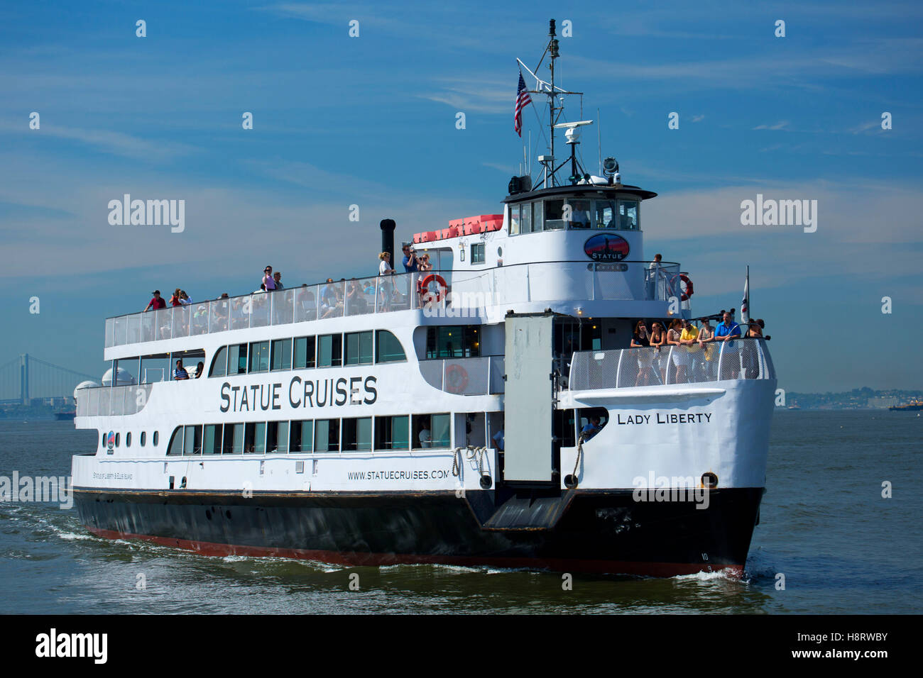 Statue of Liberty tour boat, Ellis Island Immigrant Museum, Statue of ...