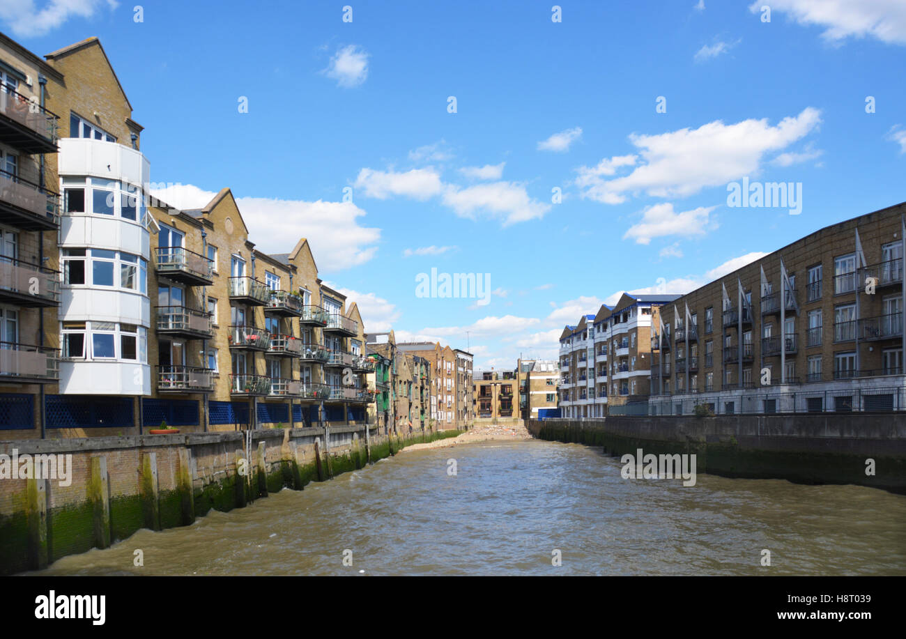 Wapping london england High Resolution Stock Photography and Images - Alamy