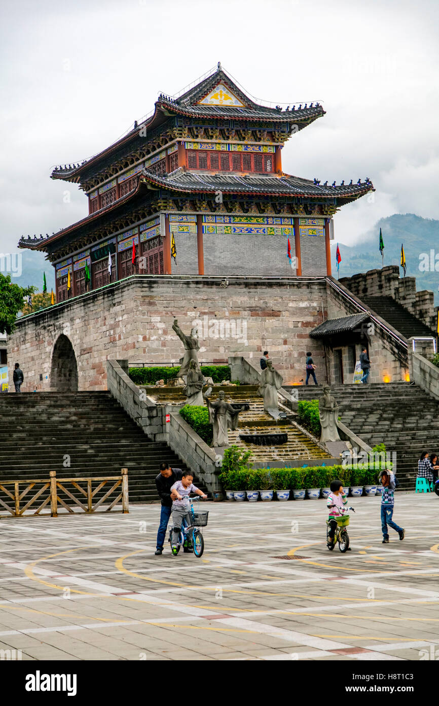 Baidicheng white emperor city yangtze hi-res stock photography and ...