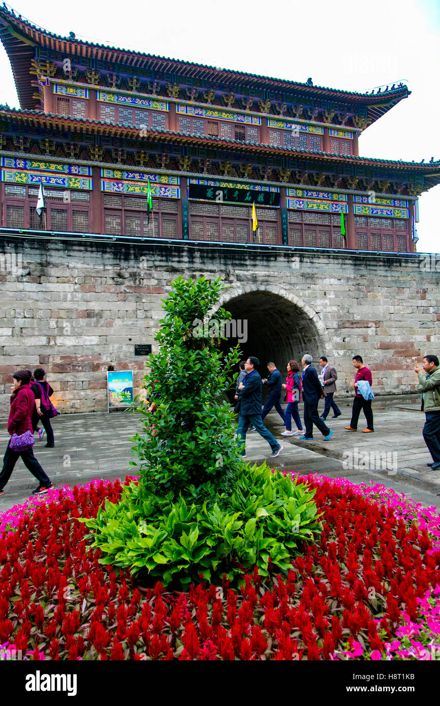 Baidicheng white emperor city yangtze hi-res stock photography and ...