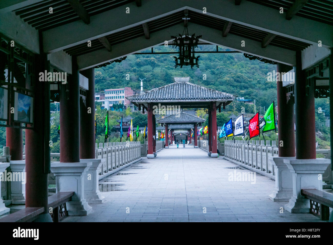 Baidicheng white emperor city yangtze hi-res stock photography and ...