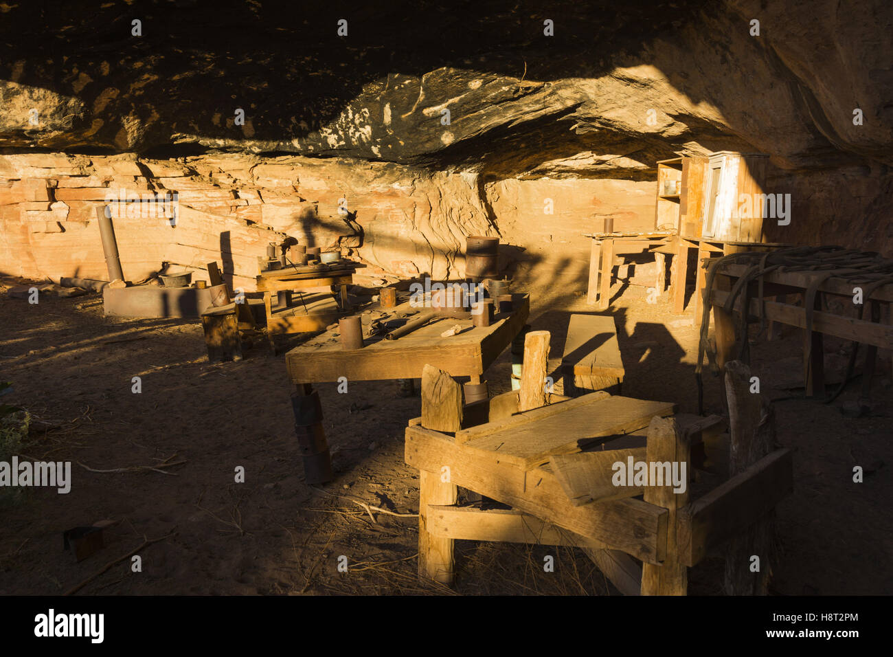 Cowboy camp hi-res stock photography and images - Alamy