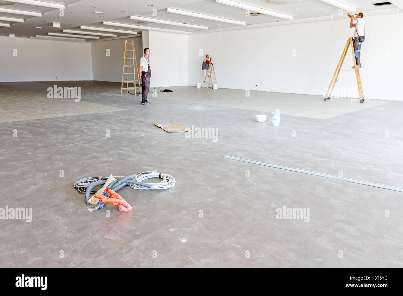 Floor cabling hi-res stock photography and images - Alamy
