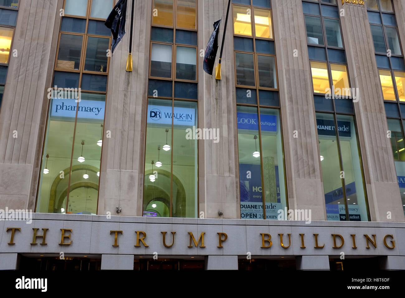 Bank of manhattan trust building hi-res stock photography and images ...